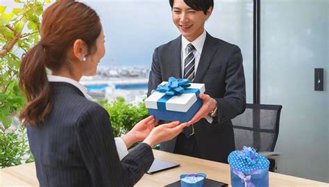 福利厚生として法人保険は必要？従業員のとってのメリットとデメリットとは Moneyizm