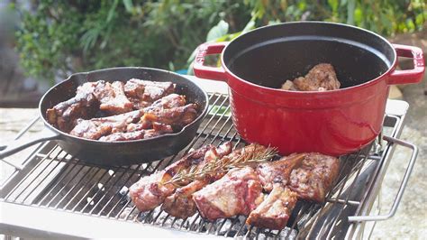 漬け込みスペアリブの簡単レシピ！絶品タレの作り方や漬け込み・焼き方の手順も 【be Pal】キャンプ、アウトドア、自然派生活の情報源ビーパル
