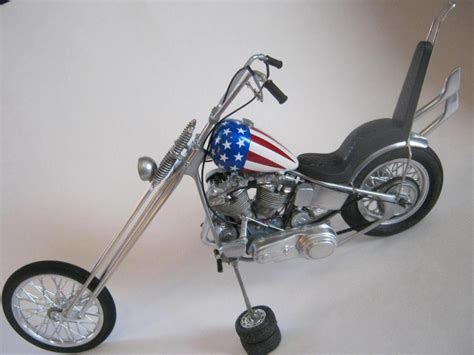 Revell 18 Captn America Chopper1971 Issue Wip All The Rest