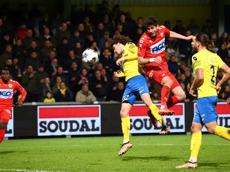 Hyperefficiënt Westerlo houdt de drie punten thuis KV Kortrijk