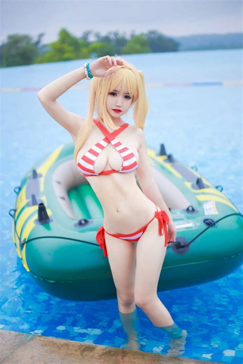 大陆超人气coser：小仓千代w妖艳体态吸睛曲线迷人 鼻血止不住了 Nestia