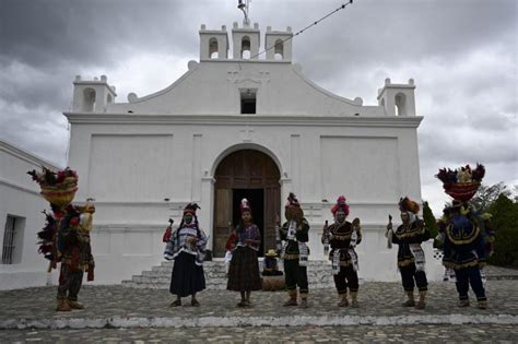 Cultura Maya El Rabinal Achí Tradición De Más De 600 Años En Guatemala