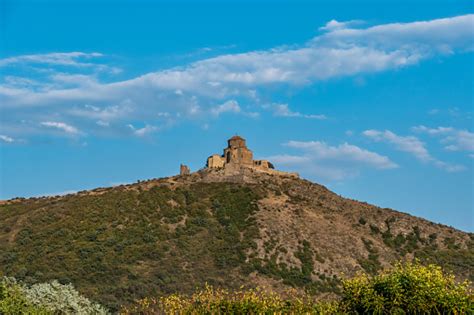 마운트스케타 근처 의 Jvari 수도원 의 전경 조지아에서 유네스코 세계 문화 유산 Jvari Monastery에 대한 스톡