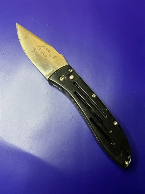 Smith Wesson Model SW1000 Military Issue Automatic Knife