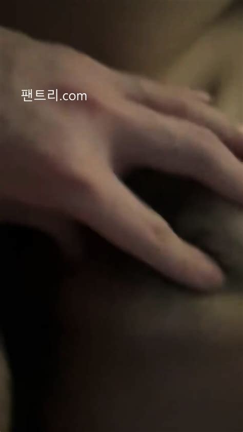 순종적인 여친 팬트리 국산야동 한국야동 최신야동 무료야동 무료입장 Eporner