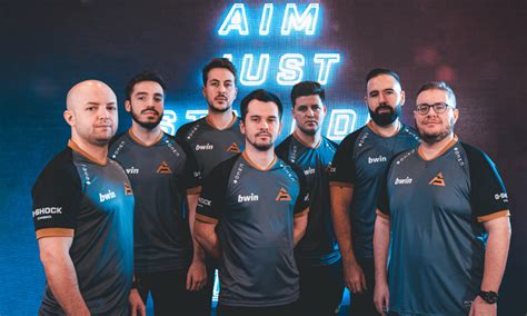 Saw Começa Relegações Da Esea Premier Com O Pé Direito Fraglíder