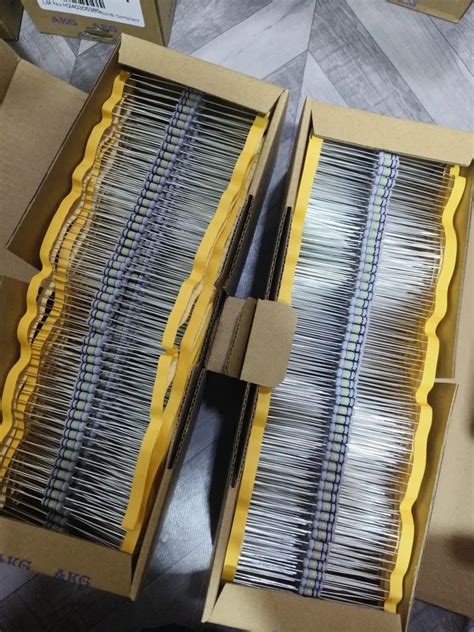 100k Ohm 1 Watt 5 Tolerance Carbon Film Resistor At Cfr Resistor In