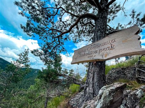 Изкачване на връх Соколица край Смолян магията на Родопите събрана в гледка Bulgarian On