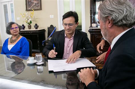 Portal da UFC Universidade Federal do Ceará Custódio Almeida assume