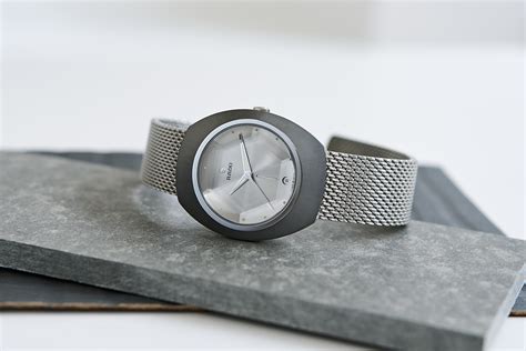 Rado 推出全新 Diastar Original 60 週年纪念款腕表，展现瑞士精密与拉美情感的完美融合。 Iconicmen