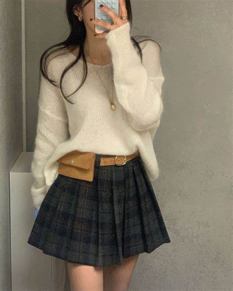 모던로브 [ 겨울신상][mellmoden][new Color]펠트 플리츠 스커트 울70 누비안감 4color 4color 어텀 플리츠스커트 에이라인스커트 치마 A