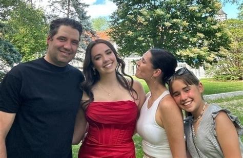 Mélissa Désormeaux Poulin Célèbre Les 18 Ans De Sa Fille Dune Manière
