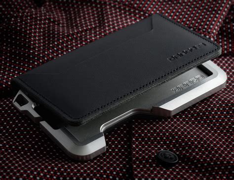 dango d01 dapper bifold wallet gadget flow