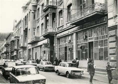Iverieli გალაკტიონ ტაბიძის ქუჩაზე