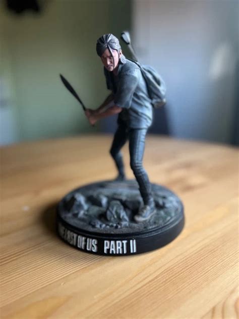 FIGURINE ELLIE STATUE The Last Of Us Part II 2 Édition Collector
