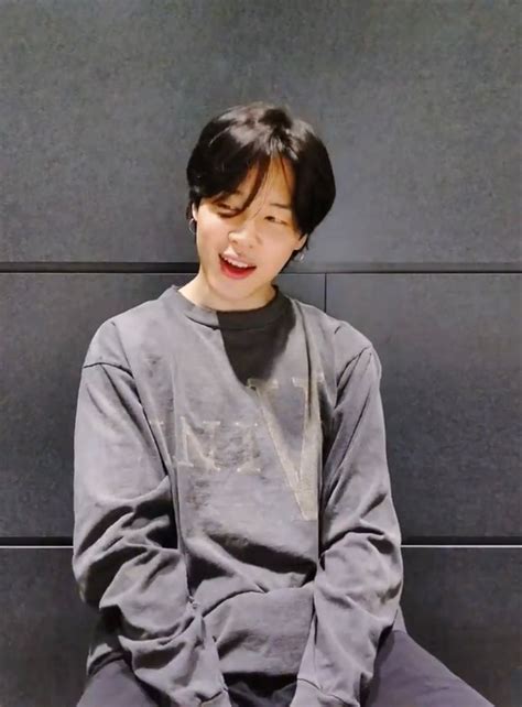 🔴여러분 잠깐 들렸어요 ~ 지민 🐥 위버스 라이브 Park Jimin Bts Jimin Park Jimin Cute