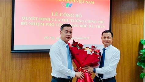 awarding the decision to appoint journalist do duc hoang as deputy