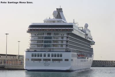 Barcos en Málaga Abril un buen mes para los cruceros ª parte