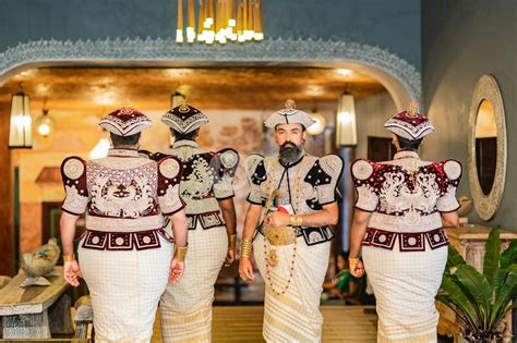 මුදිත උඩරට මුල් ඇඳුම් Viwaha