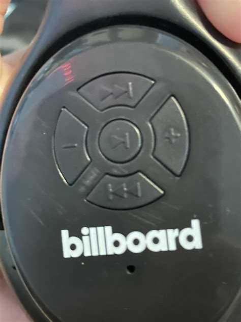 The Buttons On My Headset Rmildlyinfuriating
