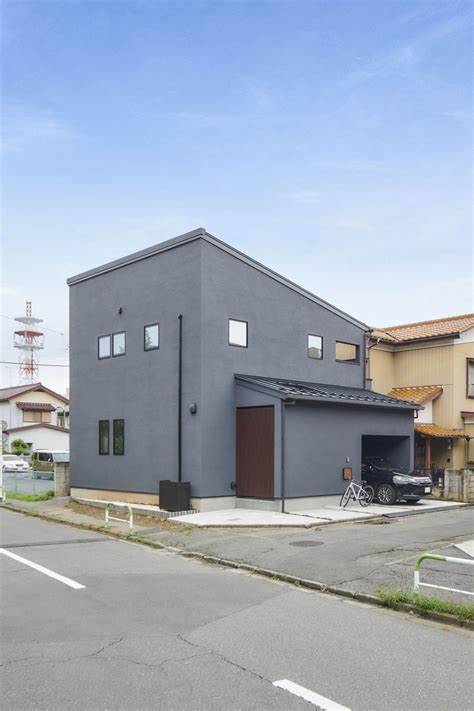 【施工事例】屋根から木が突き抜ける家 注文住宅施工事例（埼玉・千葉・東京）