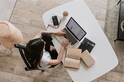 Canva Pro grátis para estudantes e professores Dreamy Girl