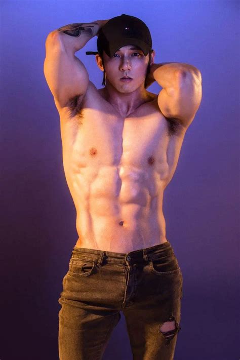 คลังผู้ชายหล่อ