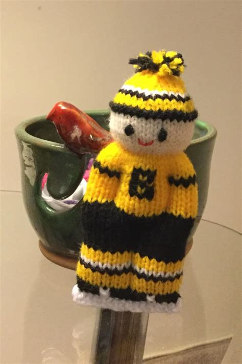 Pin By Beth Paling On Izzy Dolls Knitting Patterns Toys Knitted Doll