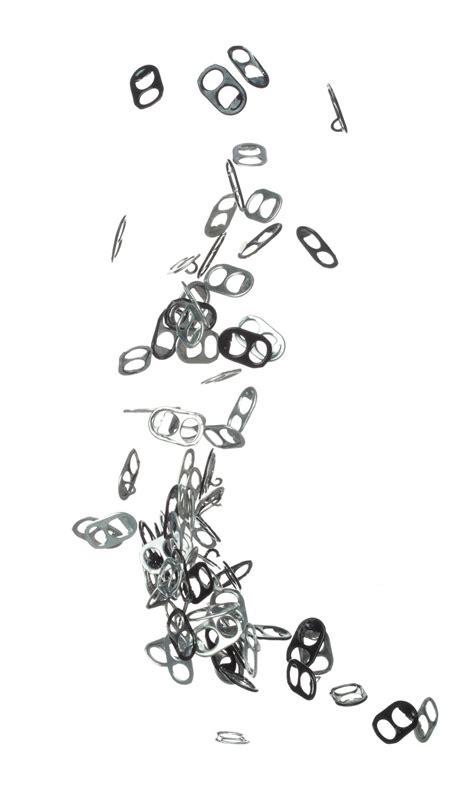 Les Bouchons De Canette Volent Dans Lair En Aluminium Bouchon En