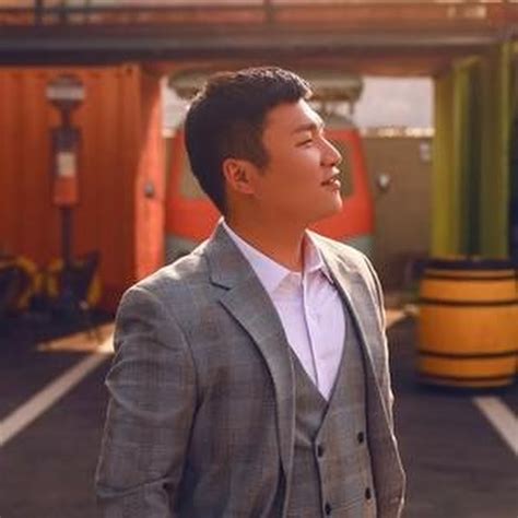 Northeast Qian Deng Ge Youtube