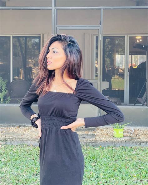 Daily Inspiration Meet Pooja Patel Orlandovoyager