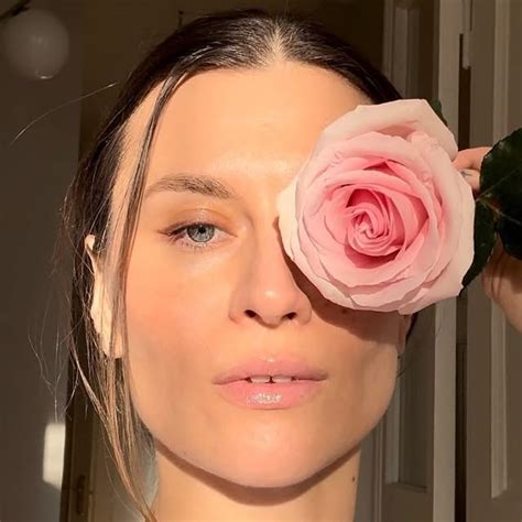 Ilona Bogdane 🌌 Ilonabogdane • Threads Say More