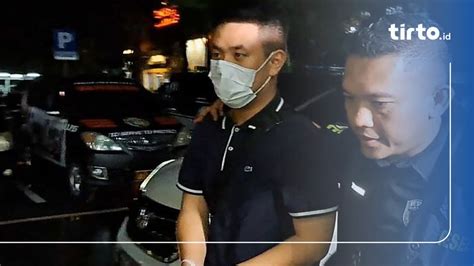 Polisi Tangkap Christopher Tersangka Penipu Jessica Iskandar