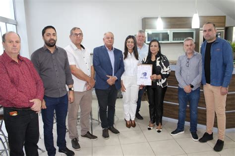 Acic Entrega Documento Em Repúdio Contra Aumento De Impostos Para