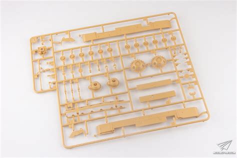 【麦田 rm 5088】1 35 三号突击炮g后期型全内构开盒评测 静态模型爱好者 致力于打造最全的模型评测网站