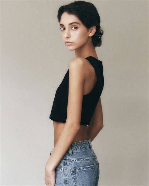 Vika B Avant Models