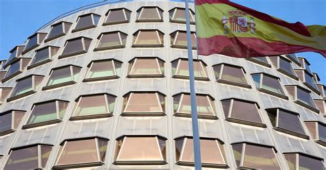 La Mayoría Progresista Del Tc Concluye Que La Constitución No Prohíbe Las Leyes De Amnistía