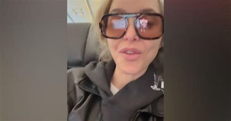 Jenny Mollen Slammed For Going On A Plane With Lice