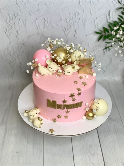 Детский торт с розовыми розами