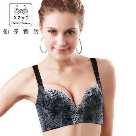 仙子宜岱新款聚酯纤维蕾丝边海棉内衣女锦纶蕾丝面料花朵文胸荡迹心灵