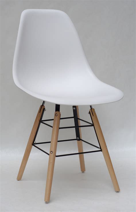 Стул Пластиковый с Деревянными Ножками Стул на Буковых Ножках с Пластиковым Сиденьем — Купить