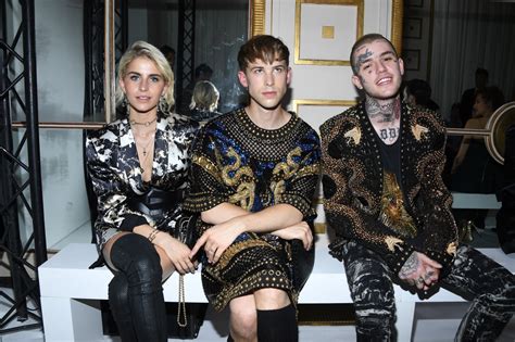 Rapper Lil Peep Dies At 21 The Night Before His Tour Wrapped Up In