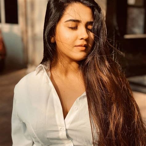 25 Beautiful Ullu Web Series Actress Name With Photos Updated