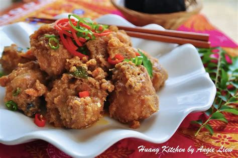 Salted Egg Yolk Fried Chicken 咸蛋炸鸡 Huang Kitchen