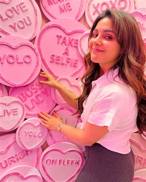 Samyuktha Menon New Photoshoot Photos Kerala Com