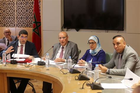 لجنة برلمانية تصادق على إحداث لجنة مؤقتة لتسيير شؤون الصحافة والنشر
