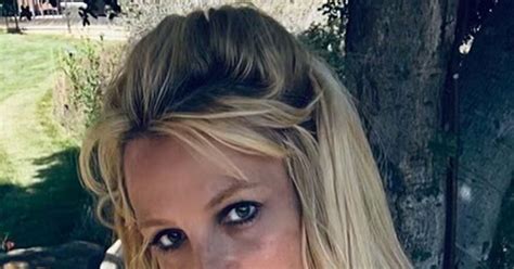 Britney Spears Poses Topless In Daisy Dukes Amid Conservatorship Fight
