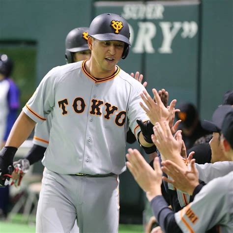 読売ジャイアンツ On Instagram “オープン戦 🆚福岡ソフトバンクホークス 戦 中島宏之 選手 坂本勇人 キャプテン