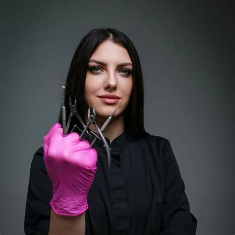 ПОДОЛОГЛОЗОВАМАНІКЮР НЕІЛ ЗЙОМКАНЕІЛ БЛОГЕРМК Innakovalevska
