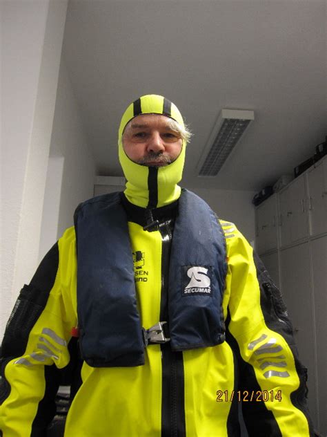 Argus Environmental Instruments Ship Inducted Wave Stress Monitoring On River Dams On The